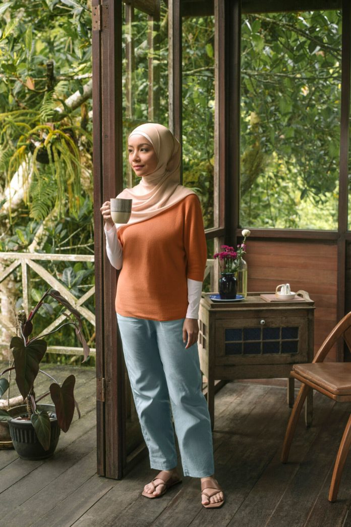Uniqlo Gaya Raya And Modest Pilihan Mira Filzah Eh